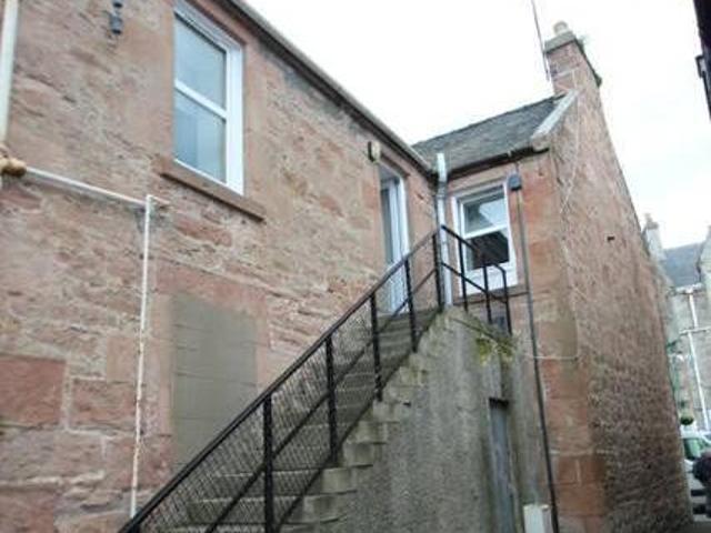 3 bedroom flat for rent in High Street Dingwall RossShire IV15