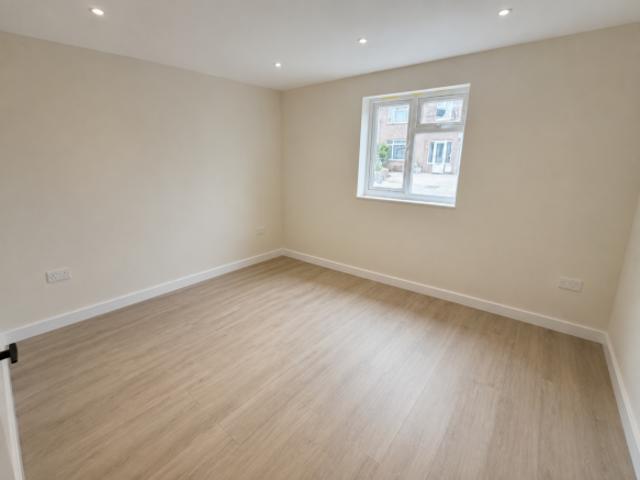 3 bedroom flat for rent in High Street, Garlinge, CT9