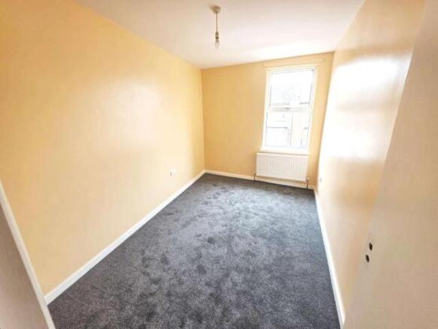 3 bedroom flat for rent in High Street North, East Ham, Newham, London, E6
