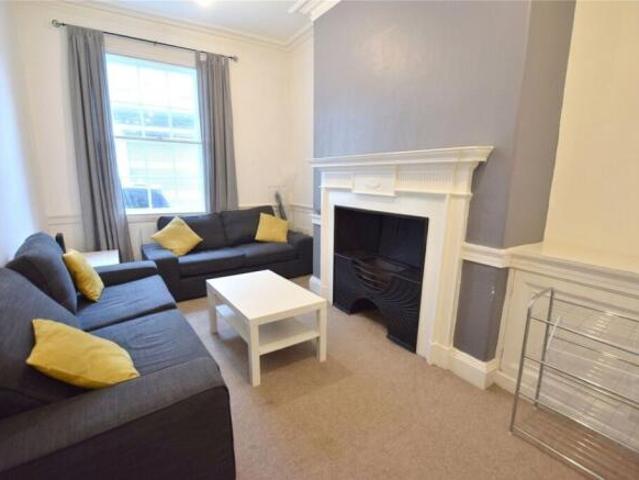 3 bedroom flat for rent in Higham Place, Newcastle Upon Tyne, NE1