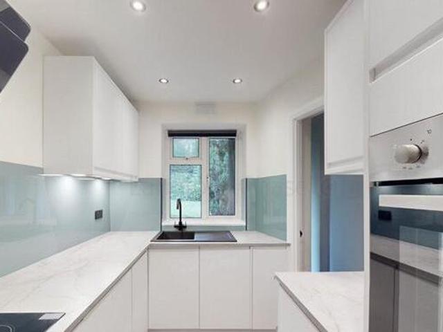3 Bedroom Flat For Rent In Highgate