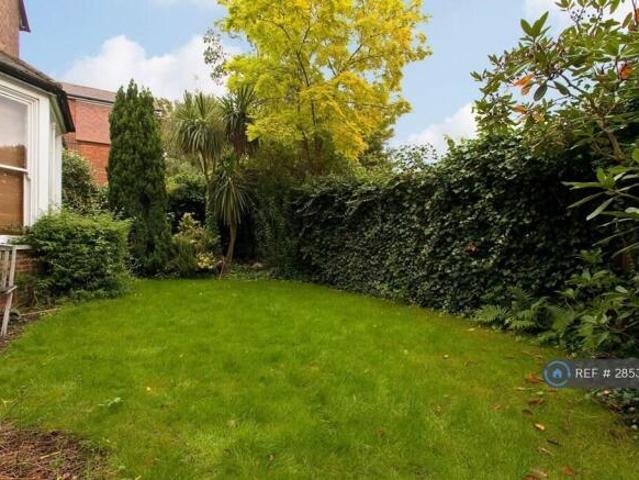 3 bedroom flat for rent in Highland Road, Bromley, BR1