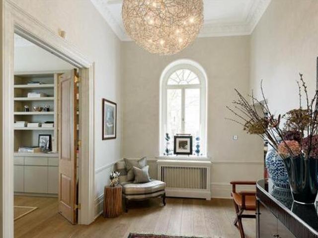 3 Bedroom Flat For Rent In Holland Park, London