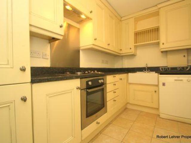 3 bedroom flat for rent in Hornsey Lane Gardens, Highgate, N6