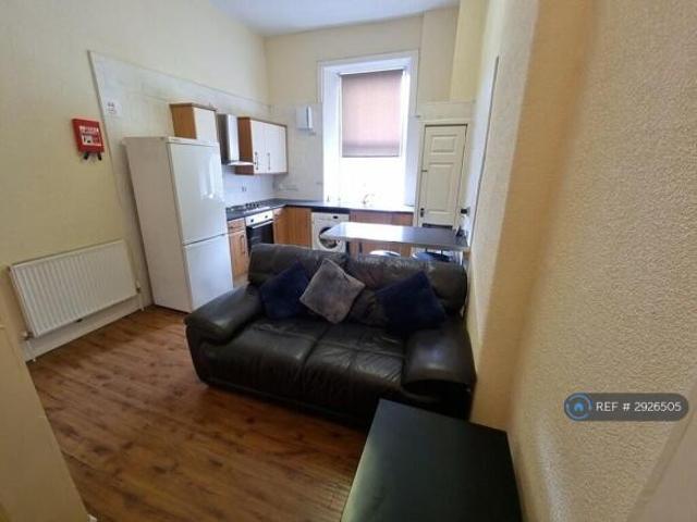 3 bedroom flat for rent in Hmo Licensed Bentinck Street, Glasgow, G3