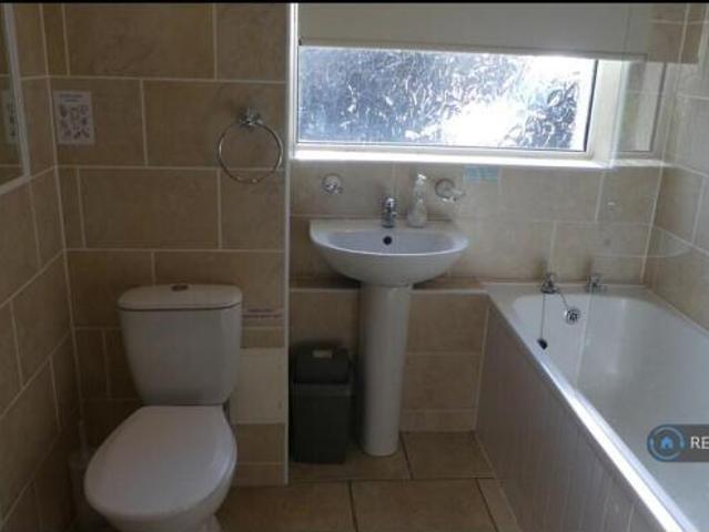 3 bedroom flat for rent in Hmo Licensed Glebe Court, Glasgow, G4