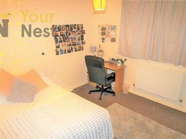 3 Bedroom Flat For Rent In Hyde Park, Leeds