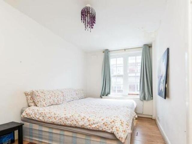 3 Bedroom Flat For Rent In Hyde Park Square, London