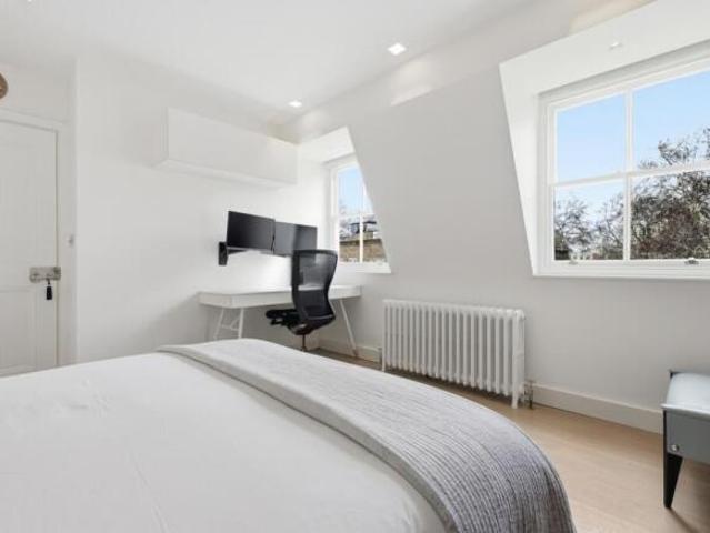 3 bedroom flat for rent in Hyde Park Square Short Let, London W2