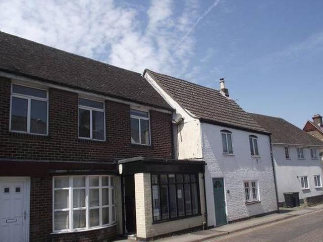 3 bedroom flat for rent in Icen Way Dorchester DT1