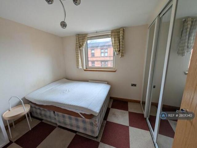 3 bedroom flat for rent in Ingram Street, Glasgow, G1