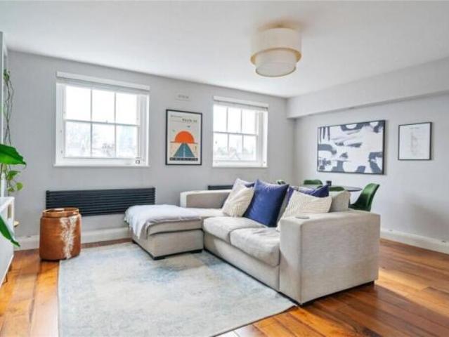 3 bedroom flat for rent in Islington Green, London, N1