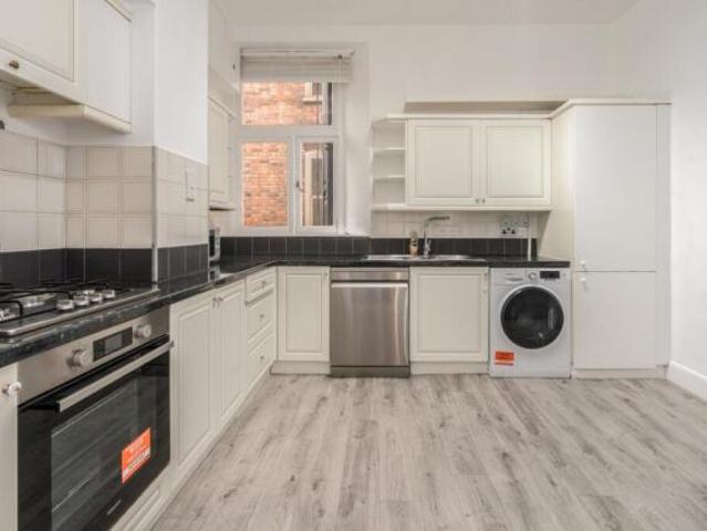 3 bedroom flat for rent in Iverna Court, Kensington, W8