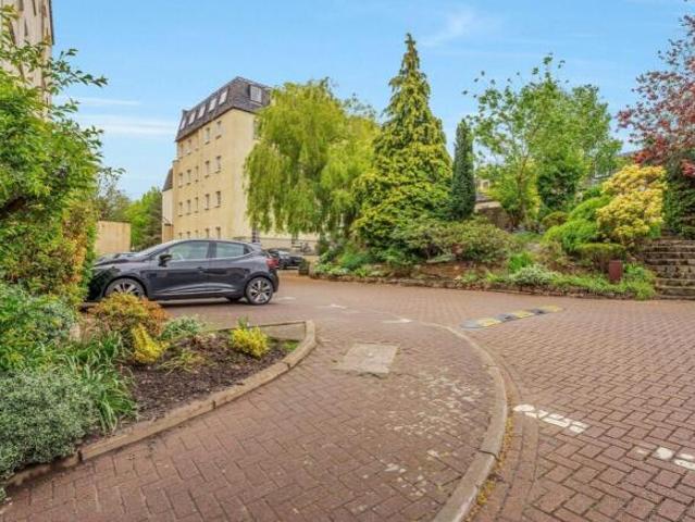 3 bedroom flat for rent in James Square, Caledonian Crescent, Dalry, Edinburgh, EH11