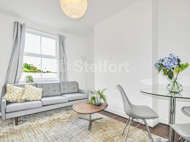 3 bedroom flat for rent in Jackson Road, London, N7