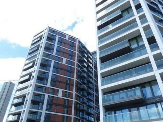 3 bedroom flat for rent in Judde House Duke Of Wellington Avenue Woolwich SE18