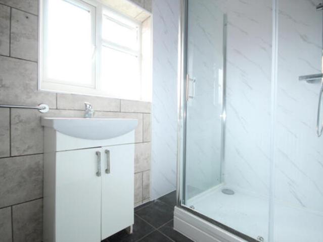3 bedroom flat for rent in Kenton Lane, Harrow, Middlesex, HA3