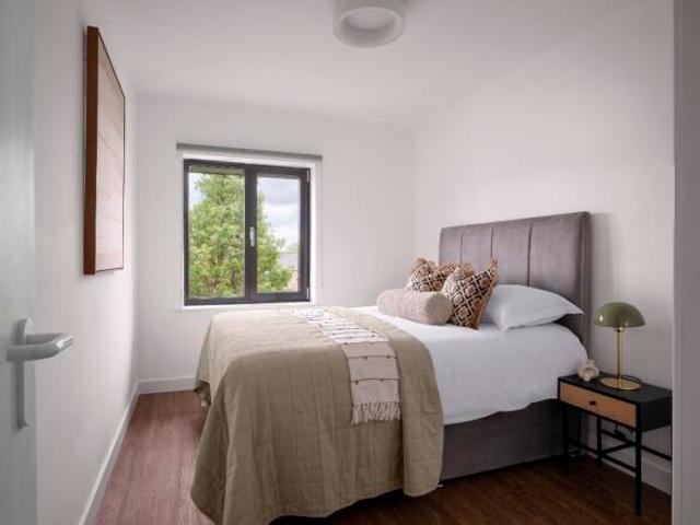 3 bedroom flat for rent in Kendon House, Stratford, E15