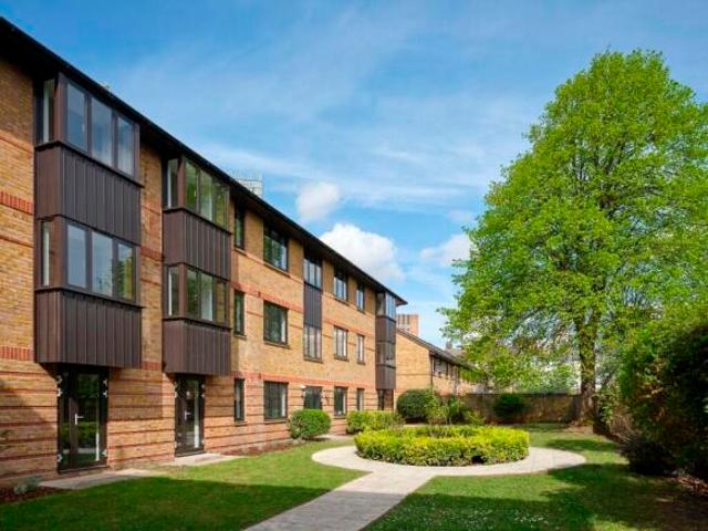 3 bedroom flat for rent in Kendon House, Stratford, E15