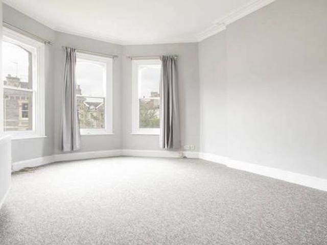 3 bedroom flat for rent in Kenilworth Road Redland BS6