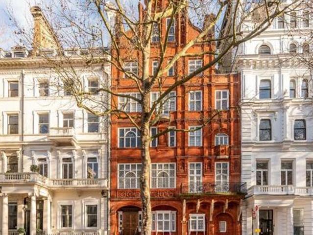 3 Bedroom Flat For Rent In Kensington, London