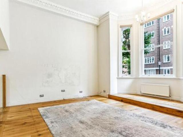 3 Bedroom Flat For Rent In Kensington