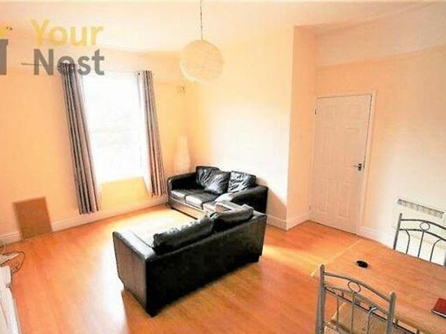 3 Bedroom Flat For Rent In Kelso Road