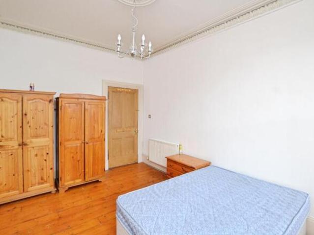 3 bedroom flat for rent in Kirk Street, Edinburgh, EH6