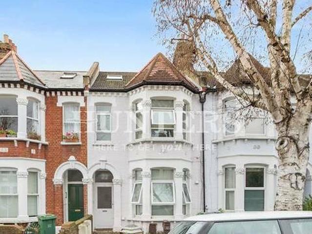 3 bedroom flat for rent in Kylemore Road London NW6