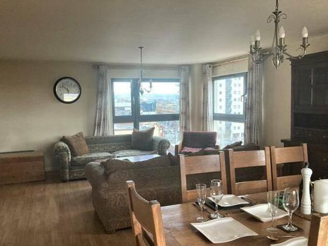 3 bedroom flat for rent in Landmark Place Cardiff CF10