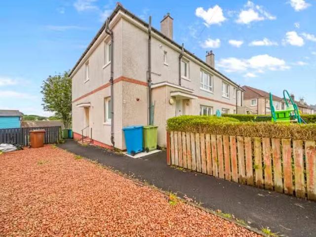 3 bedroom flat for rent in Langton Crescent, Glasgow, Glasgow.