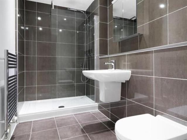 3 bedroom flat for rent in Lansdown, Cheltenham, GL51