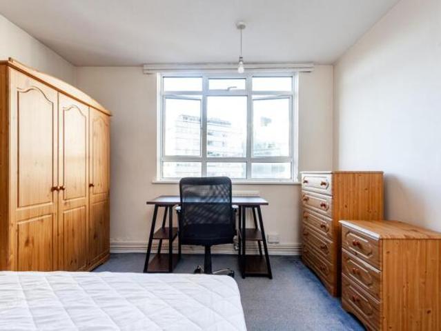 3 bedroom flat for rent in Laystall Court, Mount Pleasant, London, WC1X