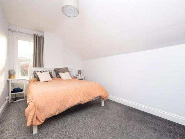 3 bedroom flat for rent in Lemsford Road, St. Albans, Hertfordshire, AL1