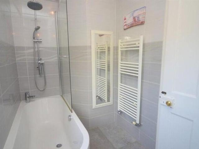 3 bedroom flat for rent in Lemsford Road, St Albans, Hertfordshire, AL1