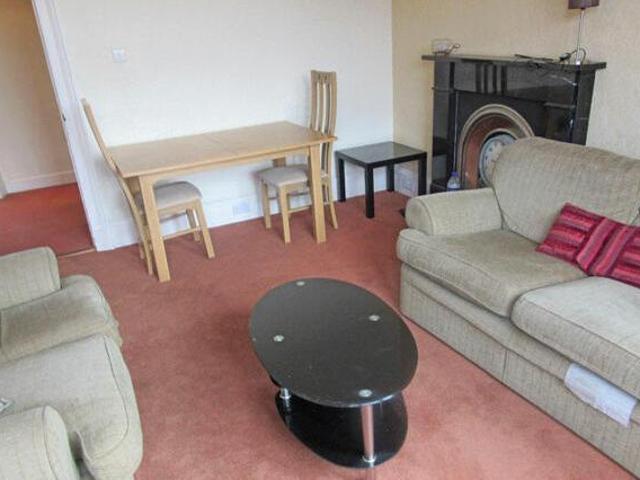 3 Bedroom Flat For Rent In Leith Walk, Edinburgh