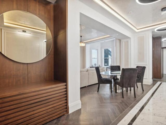 3 bedroom flat for rent in Lexham Gardens, Kensington, W8