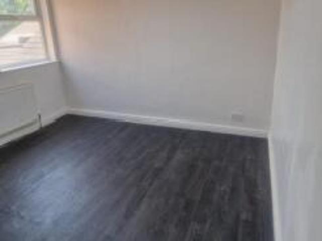 3 bedroom flat for rent in Lincoln Road, Peterborough, PE1