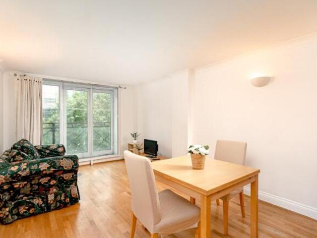 3 bedroom flat for rent in Lizmans House, 321 Euston Rd, London, NW1