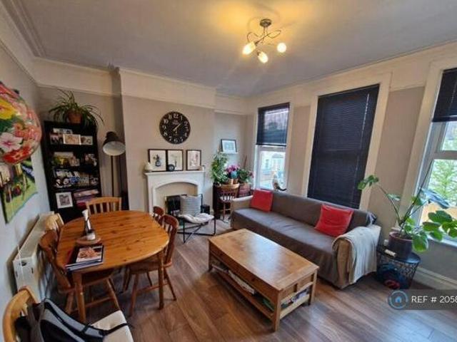 3 Bedroom Flat For Rent In London