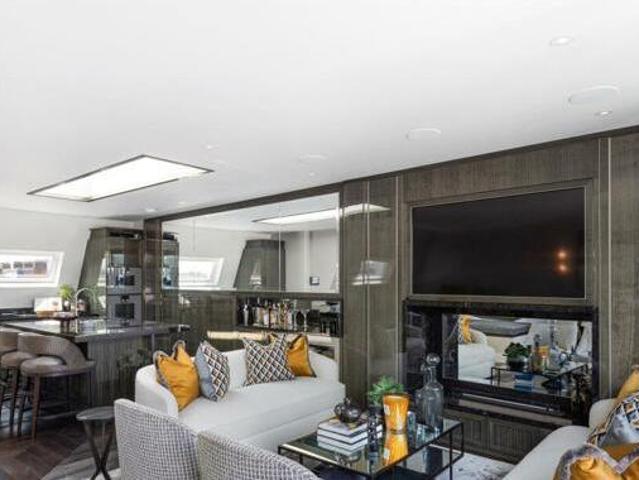 3 Bedroom Flat For Rent In London