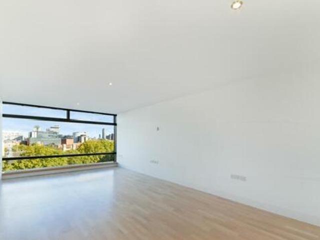 3 Bedroom Flat For Rent In London