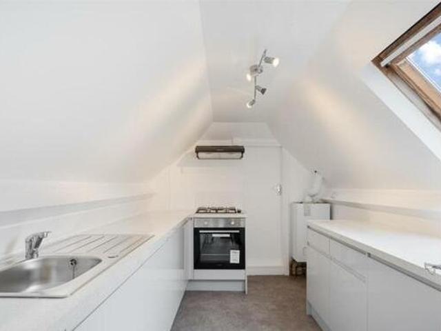 3 Bedroom Flat For Rent In London