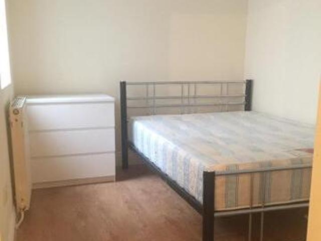 3 Bedroom Flat For Rent In London