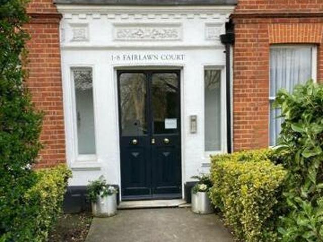 3 Bedroom Flat For Rent In London