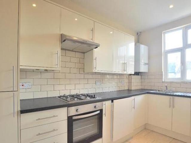 3 Bedroom Flat For Rent In London