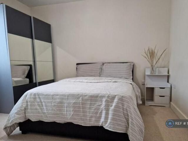 3 Bedroom Flat For Rent In London