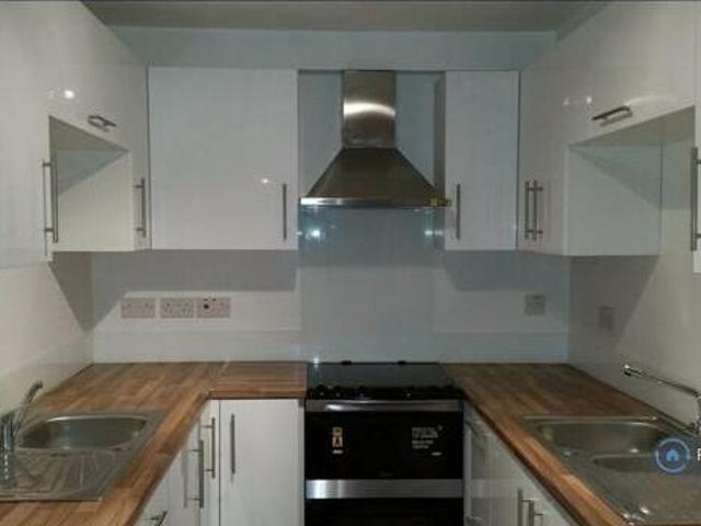 3 Bedroom Flat For Rent In London