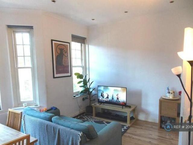 3 Bedroom Flat For Rent In London