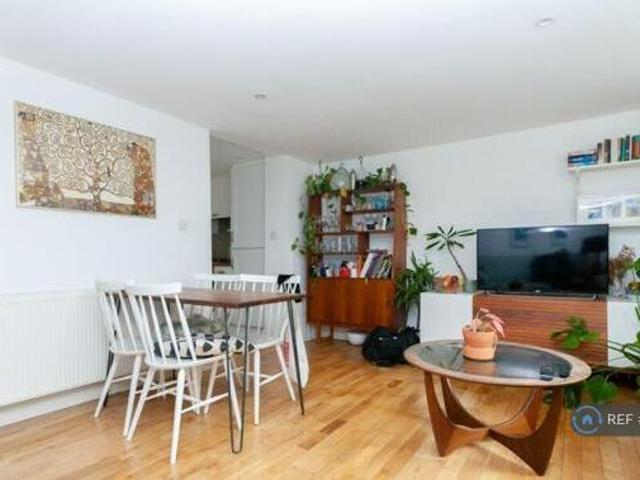 3 Bedroom Flat For Rent In London